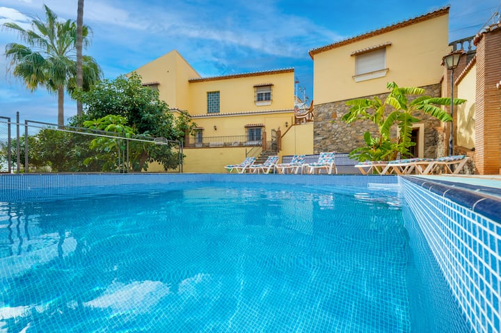 Fab 6 Bed Villa With Private Pool 300m From Beach - Almuñécar