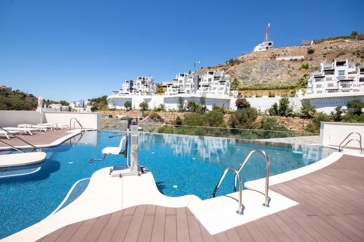3 Bedroom Apartment In Alborada Homes, Benahavis - Benahavís