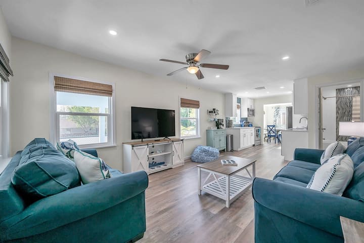 Heated Sw Pool - Near Beaches, Golf, Trail & Food - Palm Harbor, FL