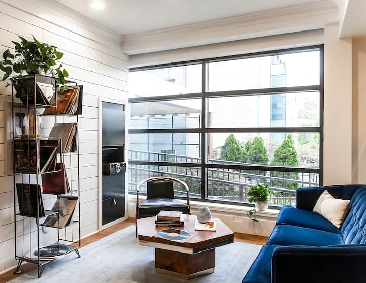 Your Home Away From Home! Near Johnny Cash Museum - Nashville, TN