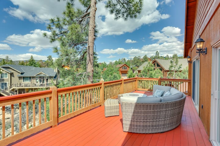Elegant Big Bear Cabin Half Mi To Big Bear Lake! - Big Bear, CA