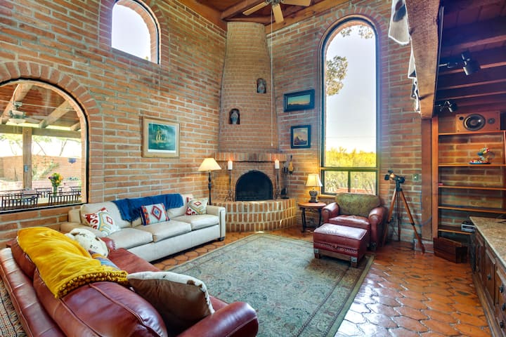 Eclectic Tucson Home 2 Mi To Saguaro National Park - Tucson, AZ