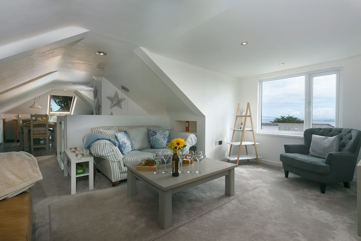 Willows - Sleeps 6 - On-site Parking - Garden - St Ives