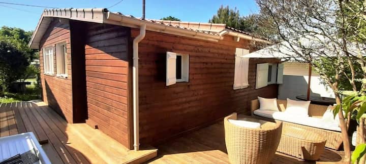 Hourtin Charmant Chalet Avec Salon De Jardin - Hourtin