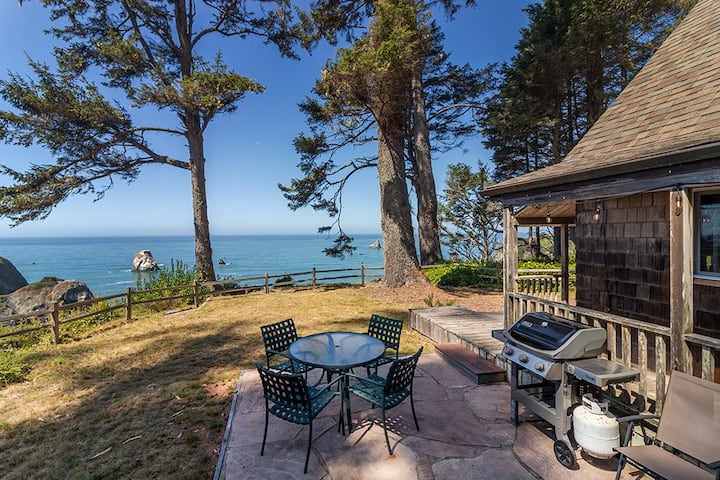 Abalone Cabin-charming Retreat W/ Ocean Views! - Trinidad, CA