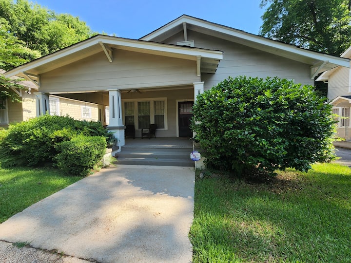 Burch Bungalow - Walk To U Of A Or Downtown - Tuscaloosa, AL
