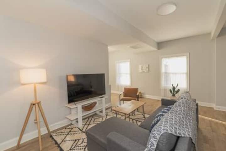 Elm City Bungalow - 3 Bedroom / 2 Bath Near Yale - Connecticut