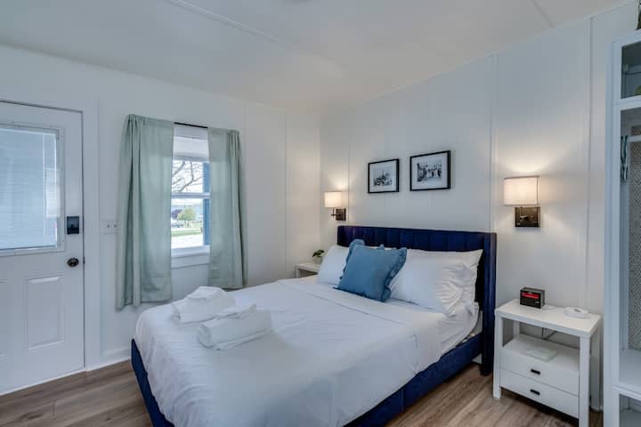 K's Motel - Fishermans Retreat - Room 5 - Gananoque