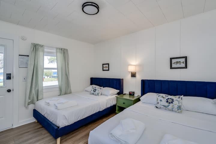 K's Motel - Fishermans Retreat - Room 4 - Gananoque