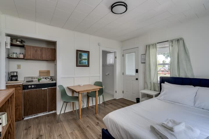 K's Motel - Fishermans Retreat - Room 1 - Gananoque