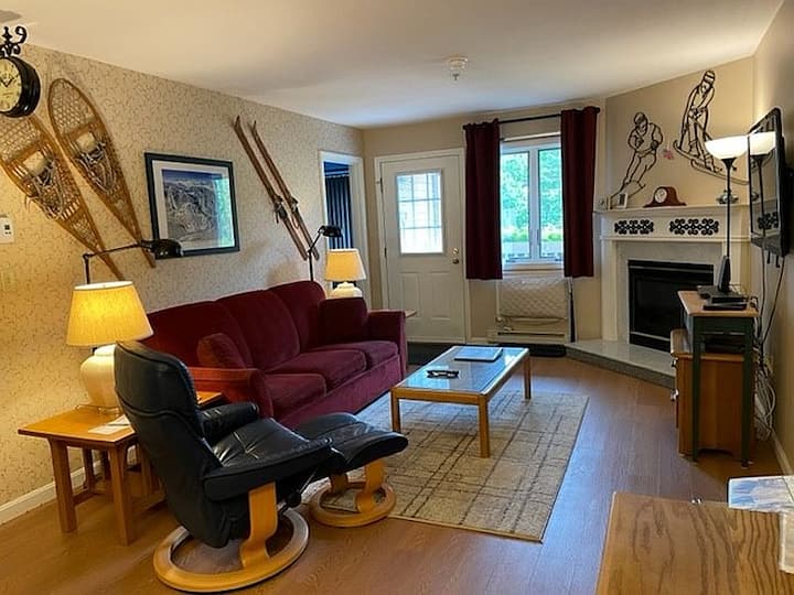 Comfortable Vacation Rental #110 - Loon Mountain, NH