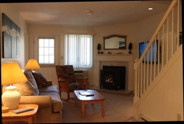Multi Level Two Bedroom Condo In The White Mts - Franconia Notch State Park, Lincoln