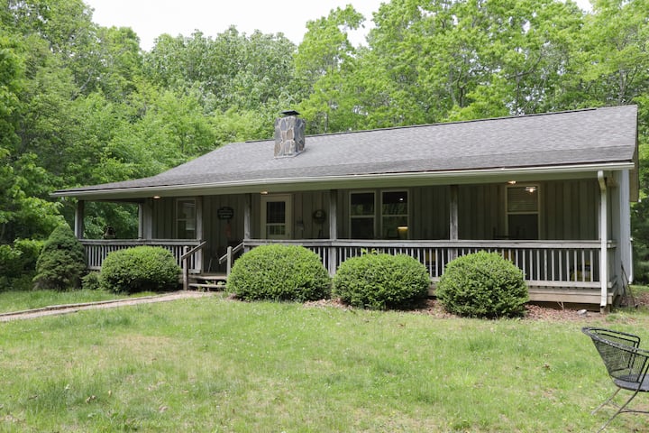 Sweetwater Cabin By Buffalo Mountain Getaway - Floyd, VA