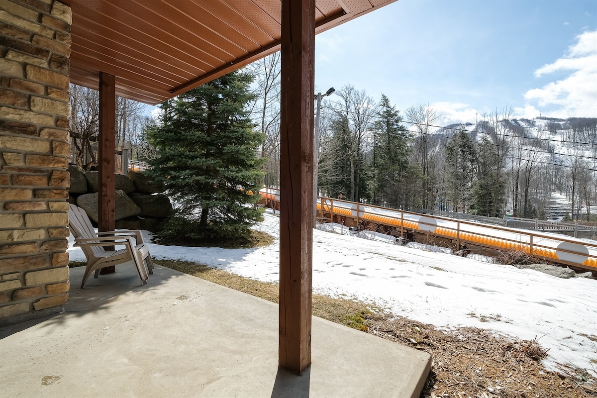 Sunny Condo-Ski and Bike In/Out-Golf-Hiking - Apartments for Rent in Bromont, Quebec, Canada ...