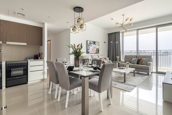 Bright 2br W/ Serene Dubai Creek Skyline Views! - Dubai