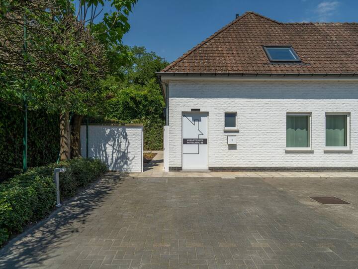 Maison De Vacances Pour 10 Personnes Avec Jardin - Deerlijk