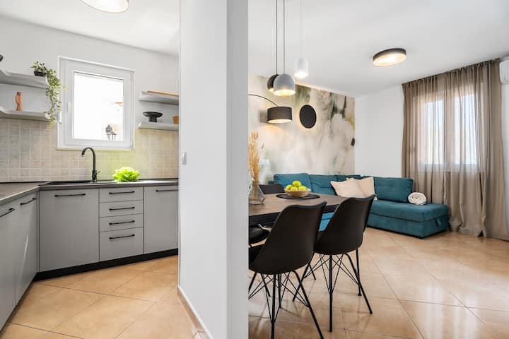 Villa Lux - Apartment La Perla - Promajna