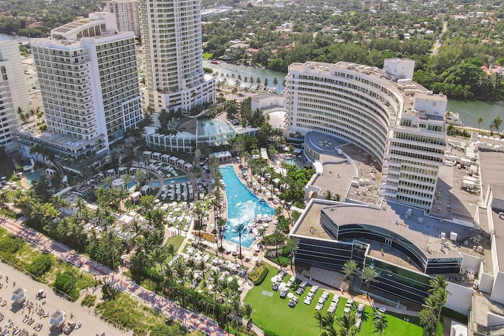 3 Units Suite/4 Bath In Fontainebleau Hotel - Miami Beach