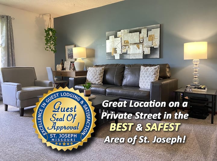 Outstanding 2-bedroom - Great Location & Clean! - Saint Joseph, MO