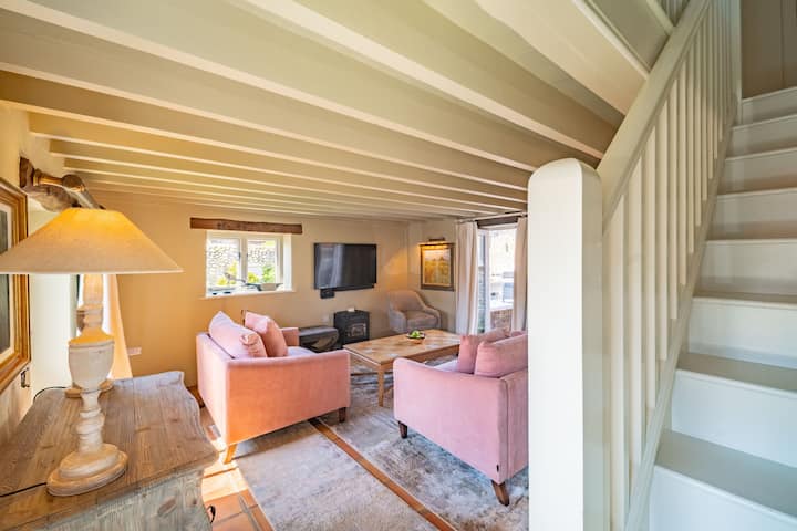 Luxury Cottage, Air Con, Walled Garden, Doggies - Norfolk