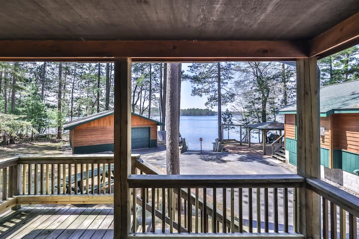Lakefront Home With Private Boat Launch On Meta - Eagle River, WI