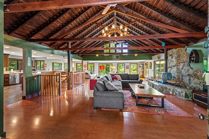 Morningwood ~ Modern Cabin - Guerneville, CA