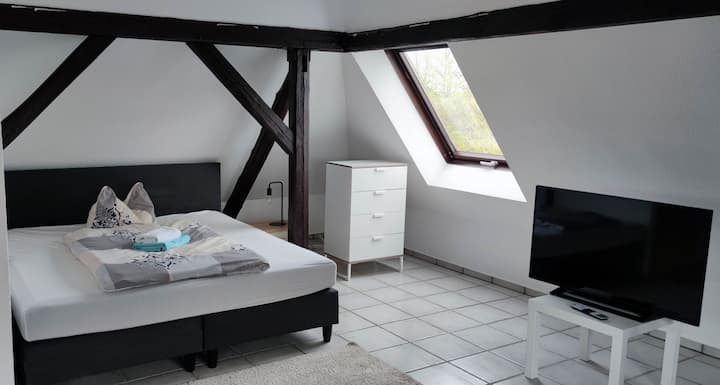 Studio-standard-private Bathroom-countryside View- - Eisenberg