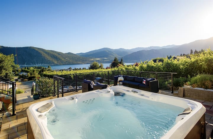 Lake Views ~ Hot Tub ~ Amazing Sunsets ~ Dogs Ok - Manson, WA
