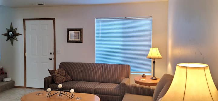 West Yakima-clean-safe-netflix-#1- Onwu-llc - Yakima, WA