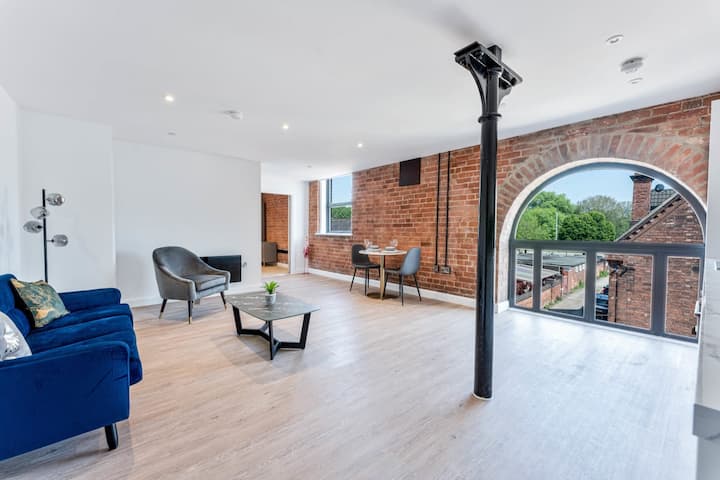Stunning 1 Bed Apartment In Burton-on-trent - Staffordshire