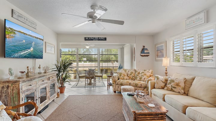 Sutton Place, Private Beach With Pavilion, Pools - Longboat Key, FL