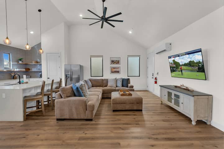 Desert Bungalow: Community Pool - Hurricane, UT