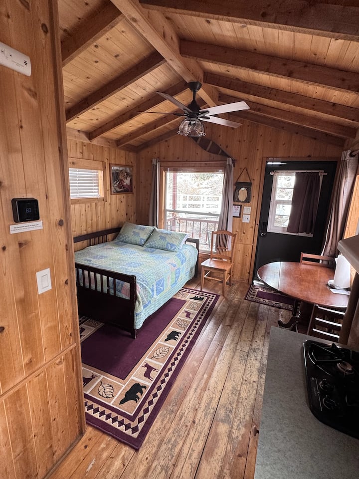 Virginia Creek Housekeeping Cabins For Four Guests - Yosemite National Park, CA