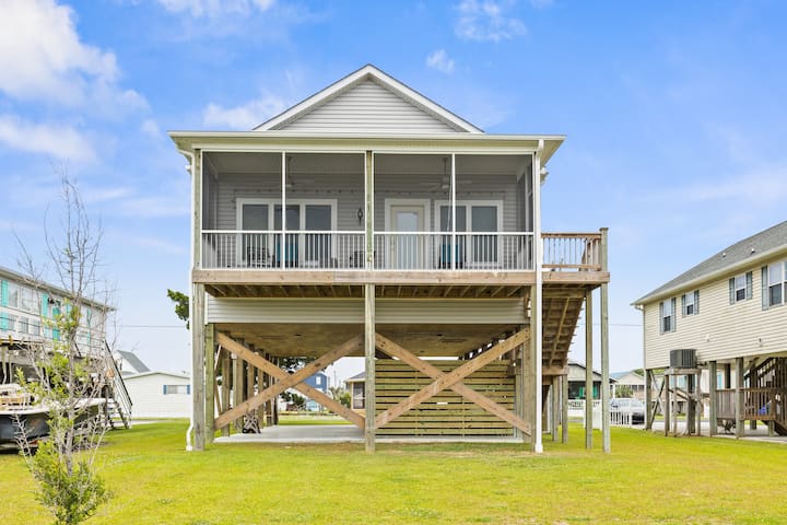 Perfectly Seasun'd | Steps To Beach + Canal Front! - Surf City, NC