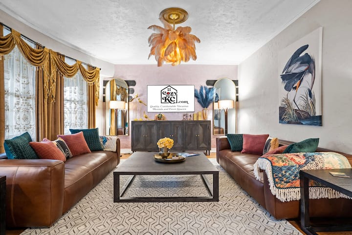 The Gatsby - Gorgeous Midtown Stunner (Sleeps 8) - Kansas City, MO