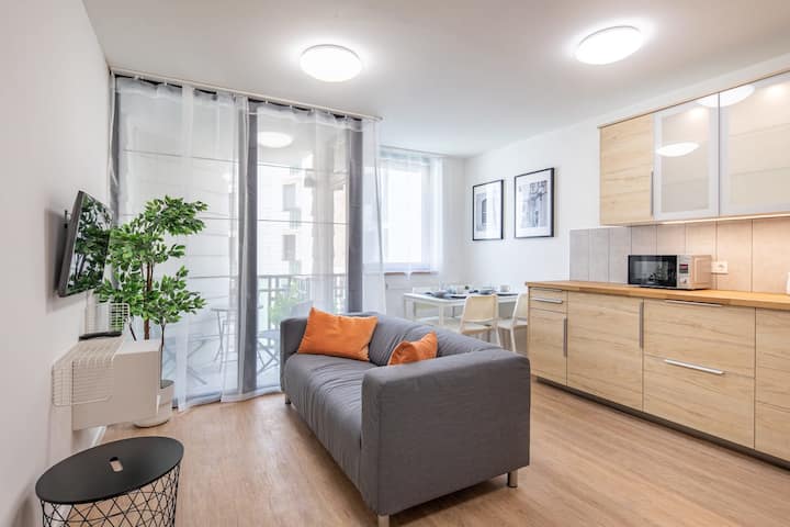 Central - New - Quiet - Balcony - Budapest