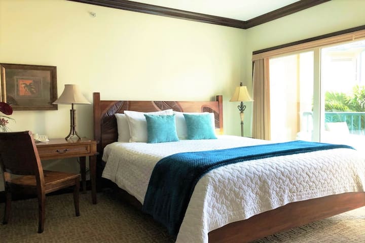 Waipouli Beach Resort A305 - Kapaʻa, HI