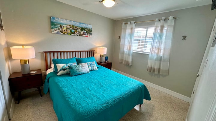 Turtle Nest 6 - Quick Walk To Beach - Fort Myers Beach, FL