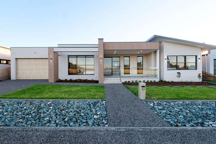 Summerland 10 @ Glorious Diamond Beach With Outdoo - Old Bar