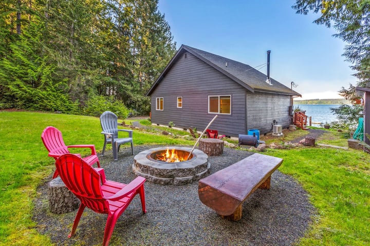 Views Of Hood Canal, Mount Rainier & Wildlife! - Dosewallips State Park, Brinnon