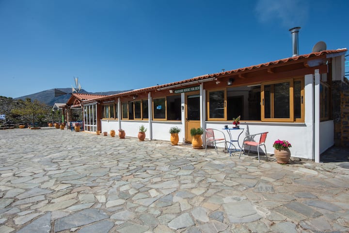 Skapani's House - Kaminaki
