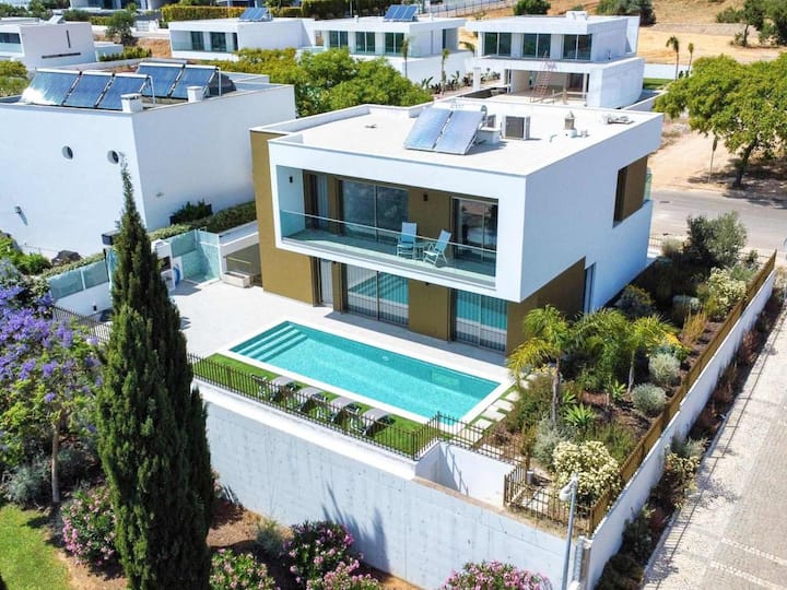 Orada 25 House | Games Room & Privat Pool & Gym - Guia