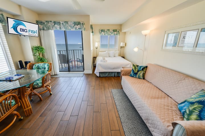 9th Floor Studio, Breathtaking Ocean Front, Pools! - Sandy Beach Resort Myrtle Beach