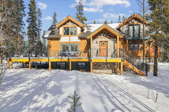 American Way Chalet: Log Home-pool Table-hot Tub - Breckenridge, CO