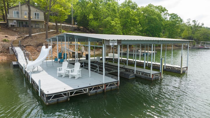 Amazing Lakefront Paradise With Perfect Location - Osage Beach, MO