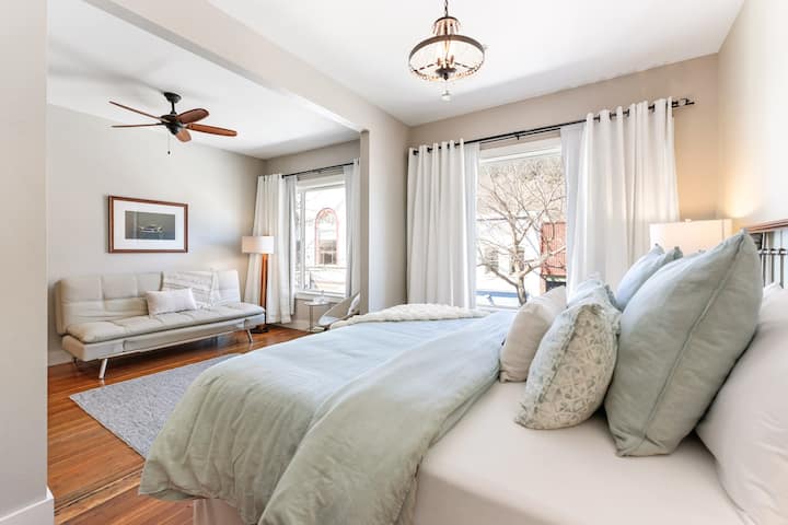 Boutique Suite At Mossbrae Hotel Room 1 - Dunsmuir, CA