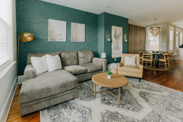 Quaint, Boho Home In Lancaster City - Lancaster, PA