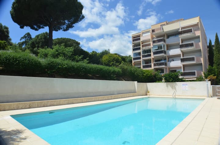 Joli Studio - Vue Mer- Résidence Avec Piscine - Cavalaire-sur-Mer