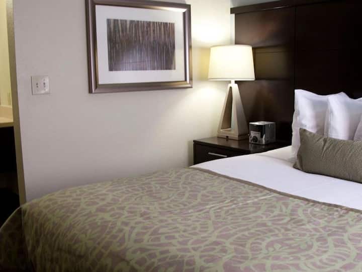 Pleasant Stay! 2 Spacious Units, Free Breakfast! - San Jose, CA