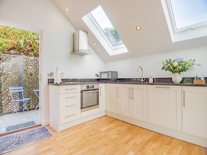 Gunn's Loft - Horning